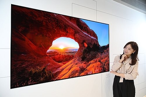 LG Display's Market Share Set to Soar with OLED Demand Surge